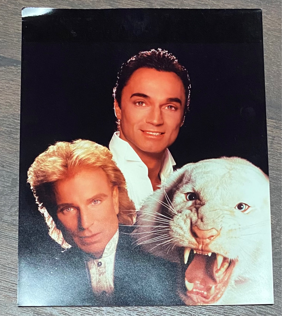Siegfried and Roy signed photo packet – All In Autographs